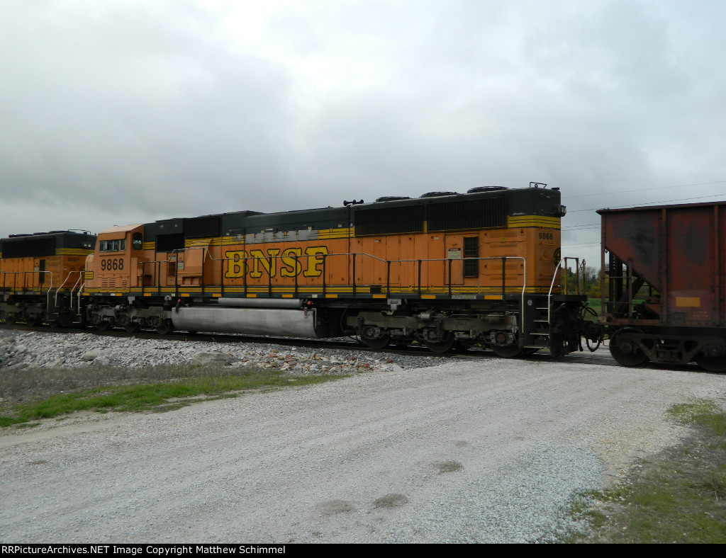 BNSF 9868